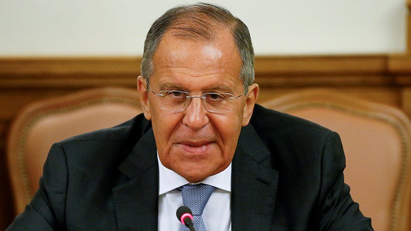 Lavrov: "Me quito el sombrero ante los diplomáticos británicos por ...