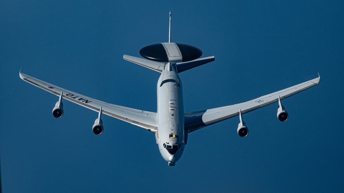 EE.UU. envía a Europa aviones AWACS de vigilancia y control de batalla ...